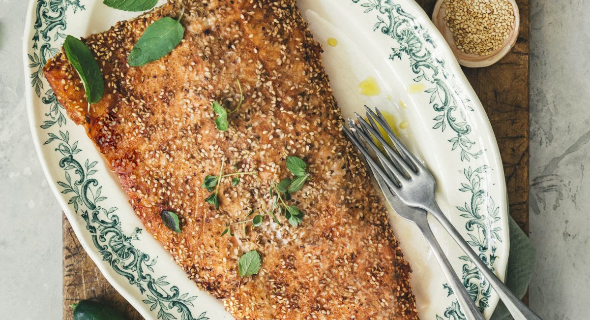 Recette saumon rôti aux épices, sauce raïta