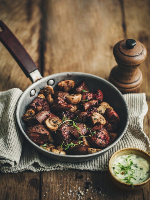 Recette Rognons de porc aux champignons et beurre persillé