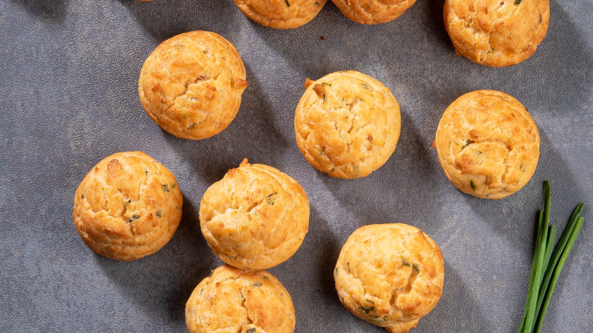 mini gougères saumon