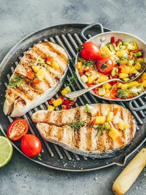 Recette darne de saumon marinée, salsa de légumes