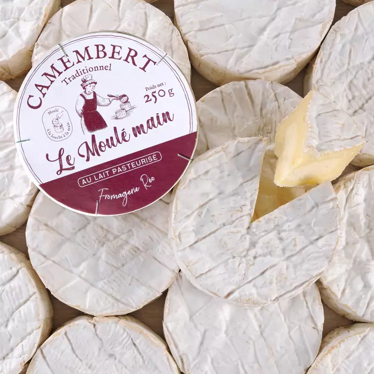 camembert pasteurisé moulé à la main